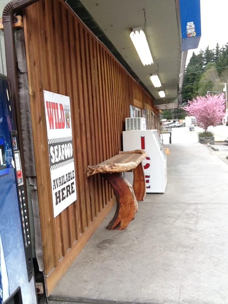 OAKTREE MARKET - Updated March 2025 - 12875 Madeira Park Road, Sunshine ...