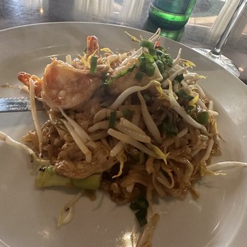 BLUEFIN SUSHI & THAI GRILL - Updated May 2025 - 208 Photos & 236 ...