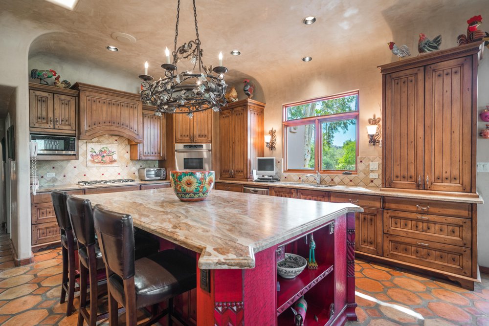 LAURA SHUTT - SOTHEBY’S INTERNATIONAL REALTY - Updated June 2024 - 12 ...