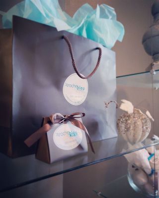 LE ROCHE BLEU - 19 Photos & 13 Reviews - 17650 Highland Rd, Baton Rouge ...