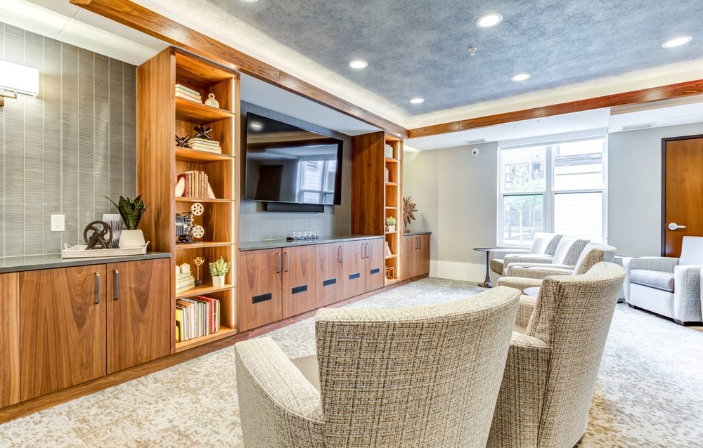 THE LEGENDS AT BERRY 62+ APARTMENTS - Updated July 2025 - 777 Berry St ...