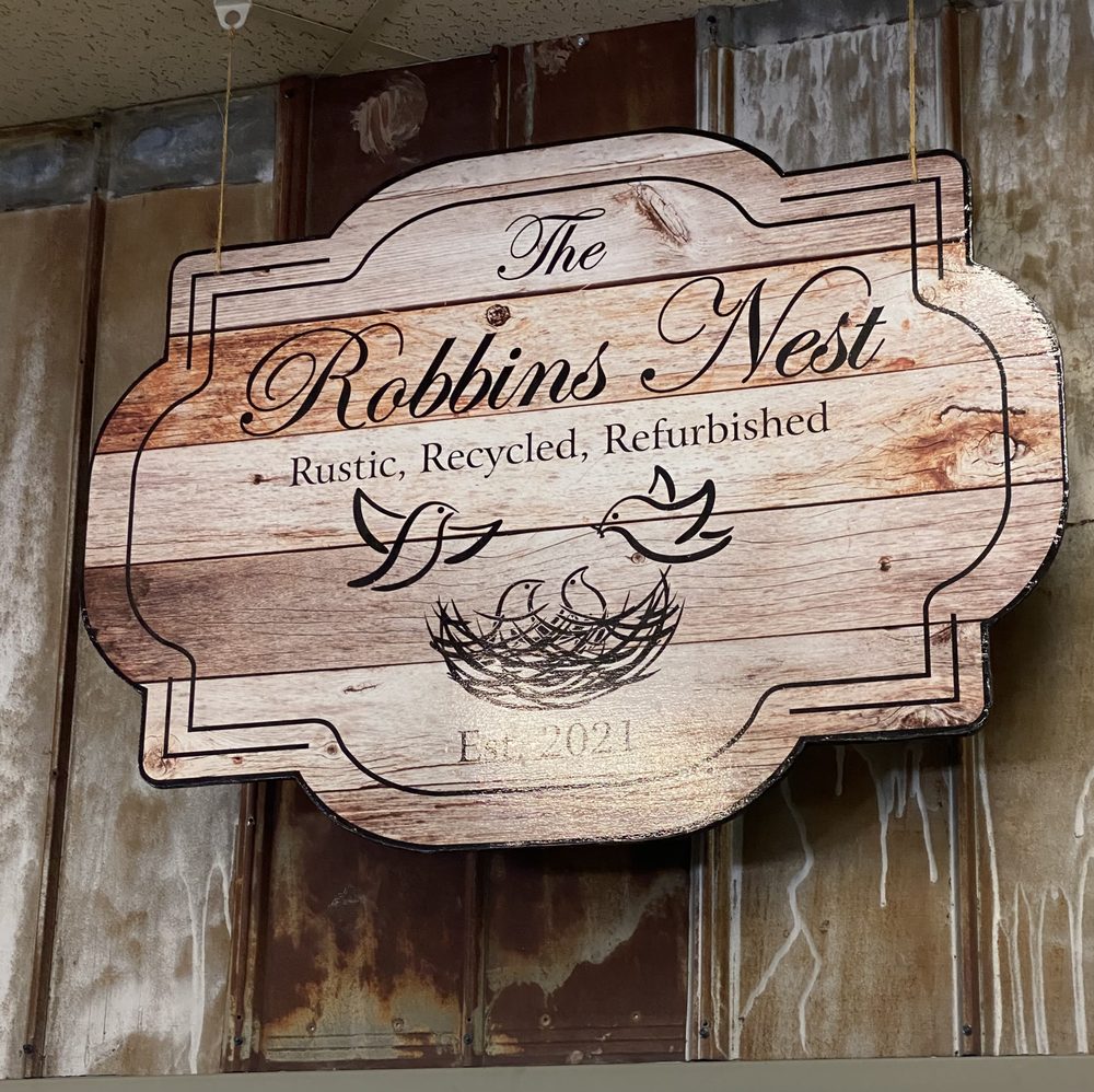 THE ROBBINS NEST - Updated December 2025 - 291 S Main St, Clintonville ...