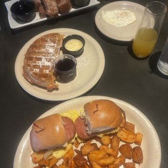 BRUNCH SNOB - Updated December 2024 - 1026 Photos & 885 Reviews - 4747 ...