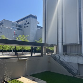 HALLMARK VISITORS CENTER - Updated June 2024 - 183 Photos & 51 Reviews ...