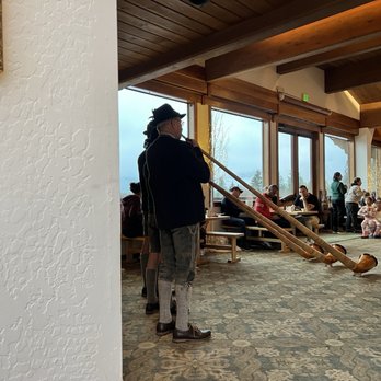 ENZIAN INN - Updated December 2025 - 381 Photos & 210 Reviews - 590 US ...