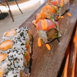 TUNA BAR - Updated August 2024 - 644 Photos & 326 Reviews - 205 Race St ...