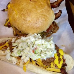 BURGER IN THE SQUARE - Updated December 2025 - 87 Photos & 157 Reviews ...