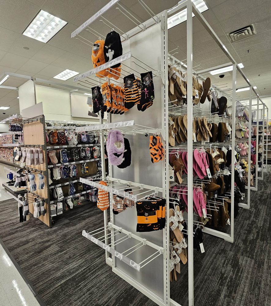 TARGET - Updated August 2025 - 89 Photos & 78 Reviews - 9009 SW Hall ...
