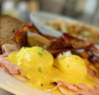 THE DAM PUB - Updated July 2025 - 23 Photos & 32 Reviews - 72 Sykes ...