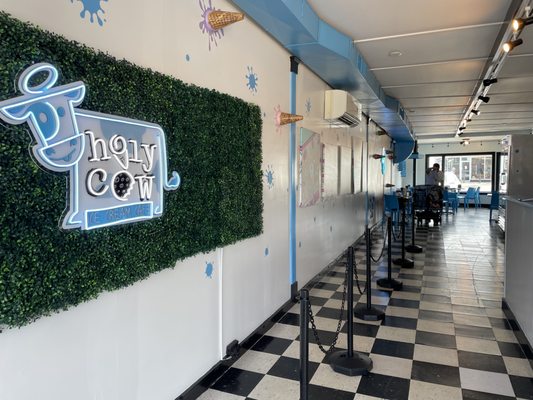 HOLY COW ICE CREAM CAFE - Updated October 2024 - 20 Photos & 26 Reviews ...