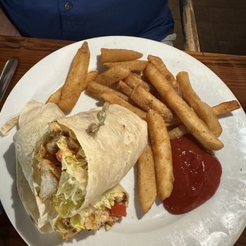 LAZY GATOR - Updated March 2025 - 180 Photos & 183 Reviews - 102 W ...