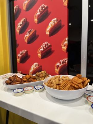 WINGS OVER NEWINGTON - Updated September 2025 - 119 Photos & 88 Reviews ...