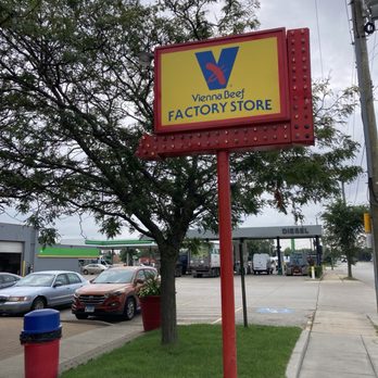 VIENNA BEEF FACTORY STORE - Updated September 2025 - 96 Photos & 52 ...