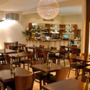 CAFE ROUGE CENTER PARCS LONGLEAT - Center Parcs Longleat Forest ...
