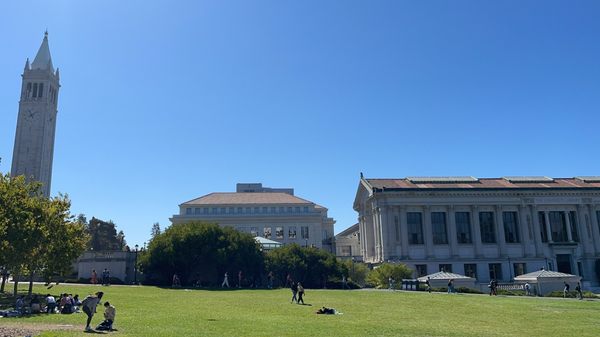 DOE & MOFFITT LIBRARIES - Updated November 2025 - 73 Photos & 30 ...