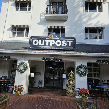 OUTPOST NEIGHBORHOOD TAVERN - Updated December 2025 - 109 Photos & 40 ...
