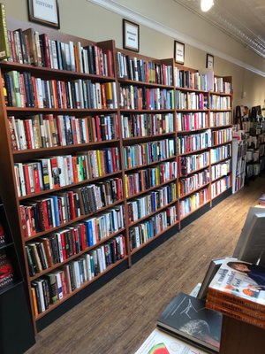 READS & COMPANY BOOKSHOP - Updated December 2025 - 17 Photos & 17 ...
