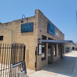 TASTE ON MAIN - Updated January 2026 - 439 Photos & 266 Reviews - 116 ...