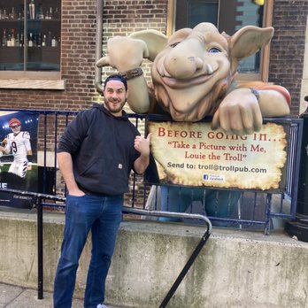 TROLL PUB UNDER THE BRIDGE - Updated June 2024 - 887 Photos & 791 ...