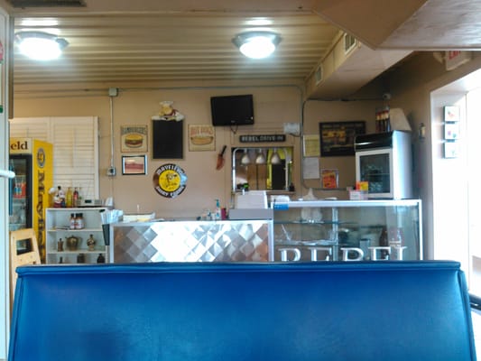 REBEL DRIVE INN RESTAURANT - Updated January 2026 - 23 Photos & 29 ...