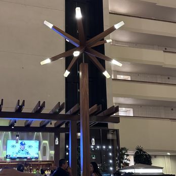 DOUBLETREE BY HILTON HOTEL FRESNO CONVENTION CENTER - Updated August ...