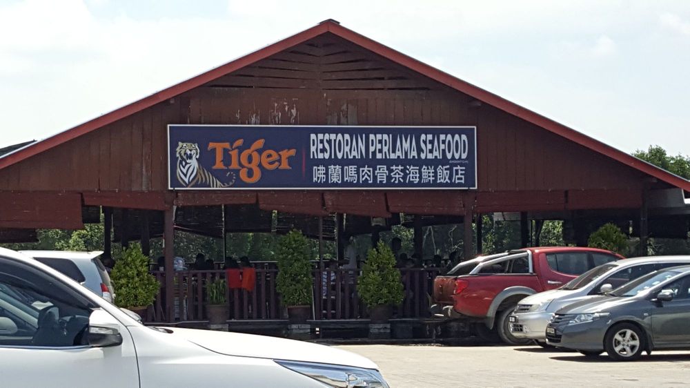 RESTORAN PERLAMA SEAFOOD - Updated October 2025 - 17 Photos - 6, Jalan ...