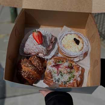 FAT PEACH BAKERY - Updated October 2025 - 110 Photos & 45 Reviews ...