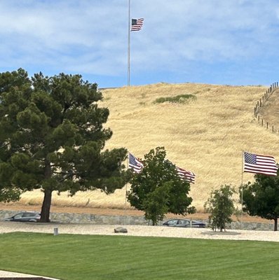 SAN JOAQUIN VALLEY NATIONAL CEMETERY - Updated November 2025 - 62 ...