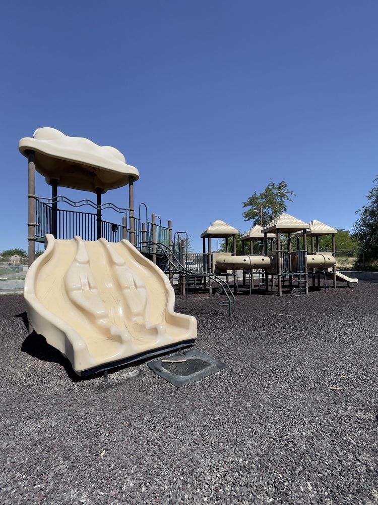 CORWIN PARK - Updated December 2025 - 28 Photos - 18577 Corwin Rd ...