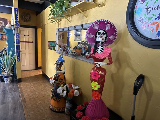 CASA CALACA - 37 Photos & 39 Reviews - 413 W Rainbow Blvd, Salida ...