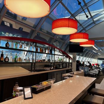 WINGTIPS LOUNGE - Updated November 2024 - 171 Photos & 113 Reviews ...