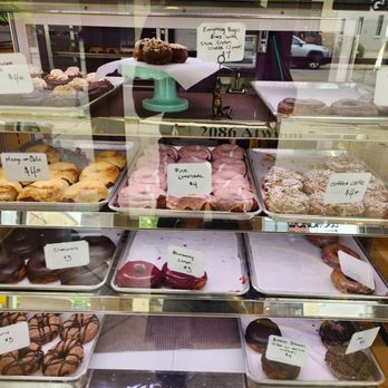 LEVEL 5 DONUTS - Updated January 2026 - 32 Photos & 13 Reviews - 2086 ...