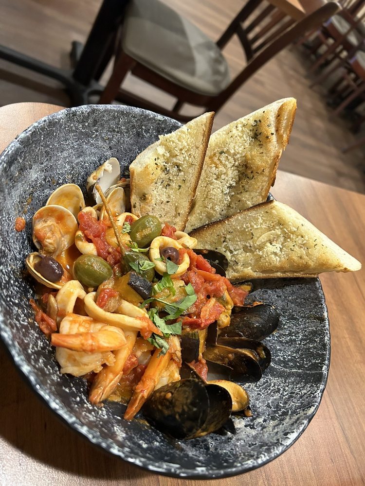 MANNINO’S 3 - Updated October 2025 - 58 Photos & 68 Reviews - 2235 Rt ...