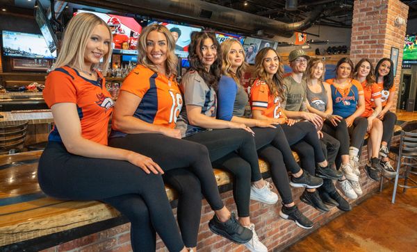 THE SPORTSBOOK BAR & GRILL - Updated December 2025 - 23 Photos & 11 ...