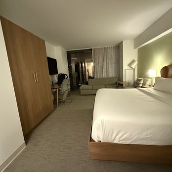 ELEMENT PHILADELPHIA DOWNTOWN - Updated December 2025 - 218 Photos & 84 ...