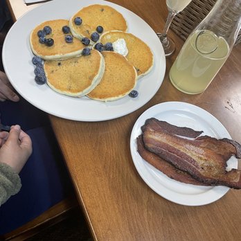 BERRY SWEET KITCHEN - Updated January 2025 - 265 Photos & 293 Reviews ...