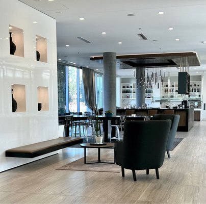 AC HOTEL PHOENIX BILTMORE - Updated October 2025 - 247 Photos & 86 ...