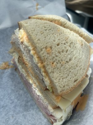 AVENUE DELI - Updated January 2026 - 26 Photos & 80 Real Reviews - 1272 ...