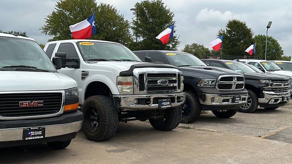 LA PULGA DE AUTOS - Updated October 2025 - 712 S Buckner Blvd, Dallas ...