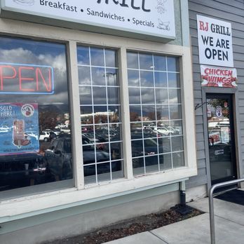 RJ GRILL - Updated October 2024 - 97 Photos & 111 Reviews - 571 W ...