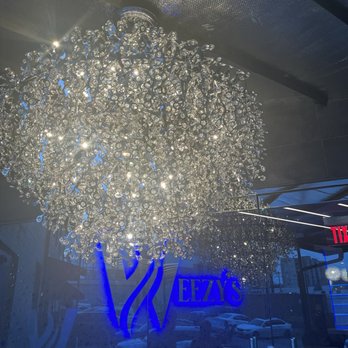 WEEZY’S - Updated July 2024 - 86 Photos & 31 Reviews - 200 Bennett St ...