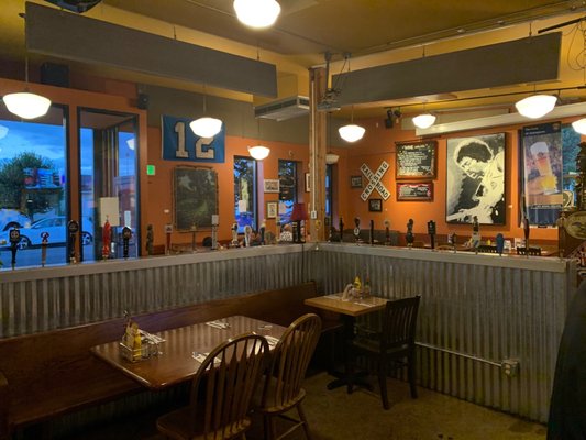 WHISTLE STOP ALE HOUSE - 294 Photos & 404 Reviews - 809 S 4th St ...