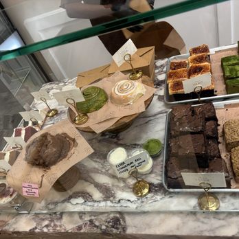 BADASH BAKES - Updated December 2025 - 721 Photos & 289 Reviews - 247 E ...