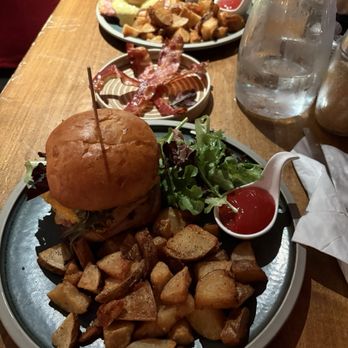 INSOMNIA RESTAURANT & LOUNGE - Updated December 2025 - 1237 Photos ...