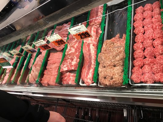 D&R MARKET - Updated December 2024 - 46 Photos & 82 Reviews - 105 N ...