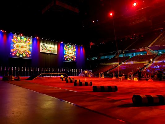 PACIFIC COLISEUM - 204 Photos & 21 Reviews - 100 N Renfrew Street ...