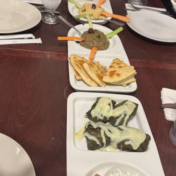 SAMOS RESTAURANT - Updated October 2025 - 383 Photos - 611 Reviews ...