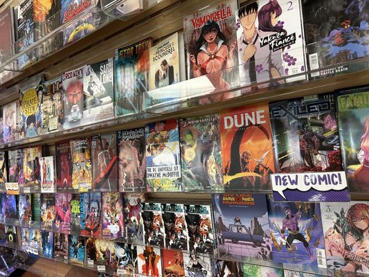 DRAGON’S LAIR COMICS & FANTASY - Updated June 2024 - 198 Photos & 253 ...