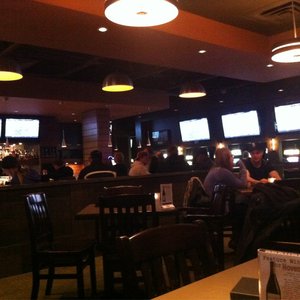 MUG SHOTZ SPORTS BAR & GRILL - Updated December 2025 - 62 Photos & 62 ...
