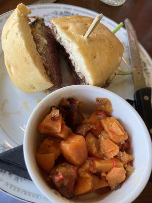 BEA’S FINE FOODS AND ALL DAY CAFE - Updated September 2025 - 17 Photos ...